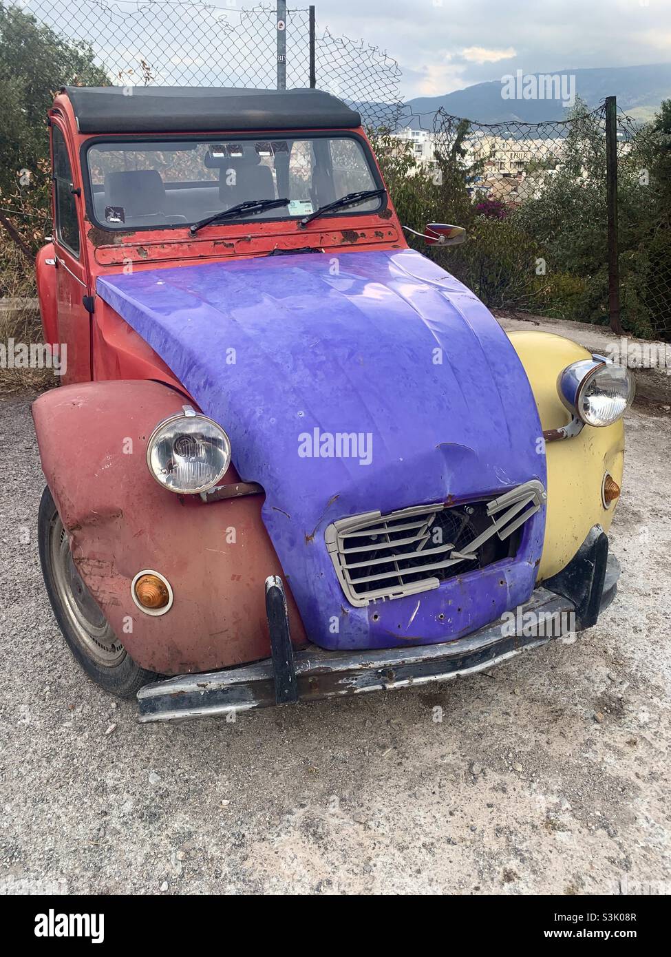 Citroen 2cv auto d'epoca immagini e fotografie stock ad alta ...