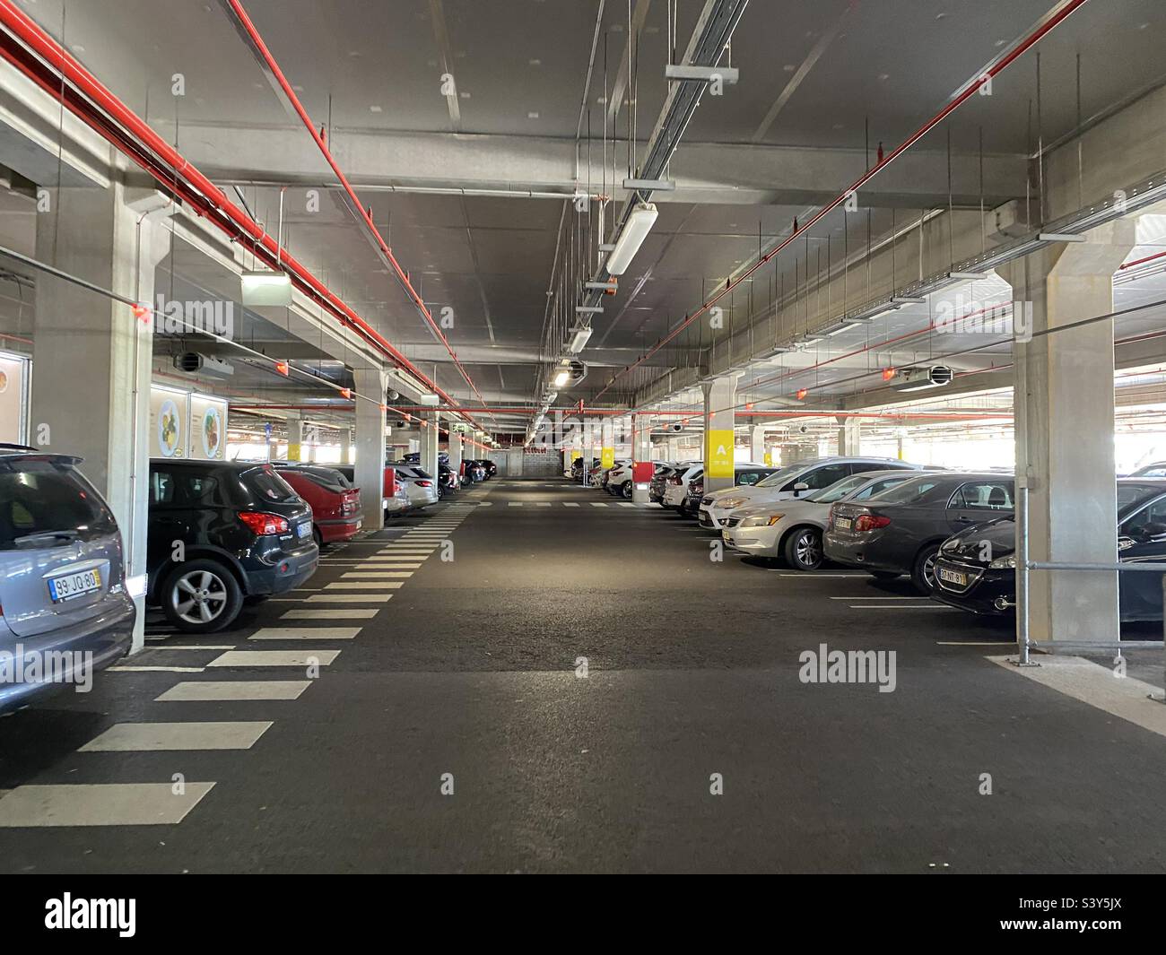 Ikea car park immagini e fotografie stock ad alta risoluzione - Alamy