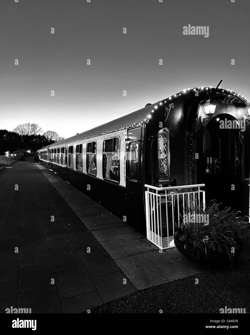 Pullman espresso Foto e Immagini Stock in Bianco e Nero - Alamy