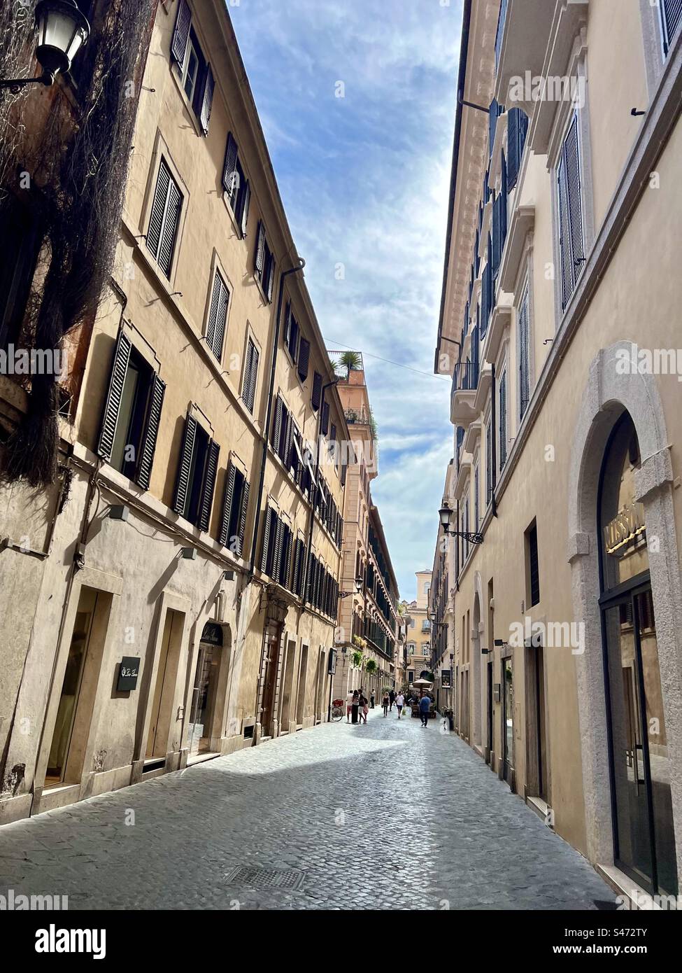 Via borgognona rome immagini e fotografie stock ad alta risoluzione - Alamy