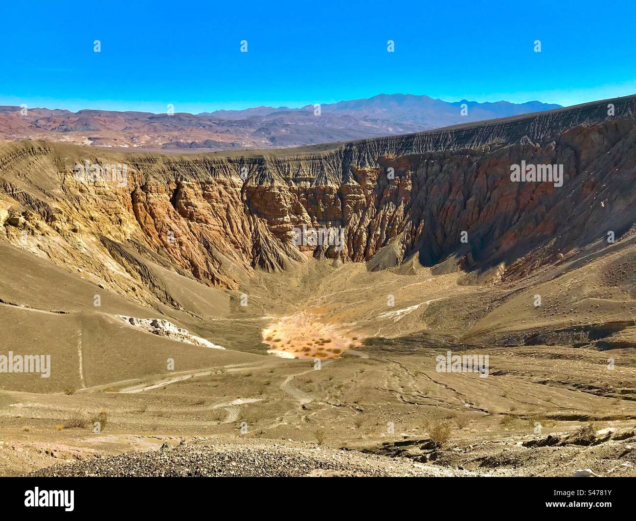 Mezzo cratere vulcanico immagini e fotografie stock ad alta risoluzione - Alamy