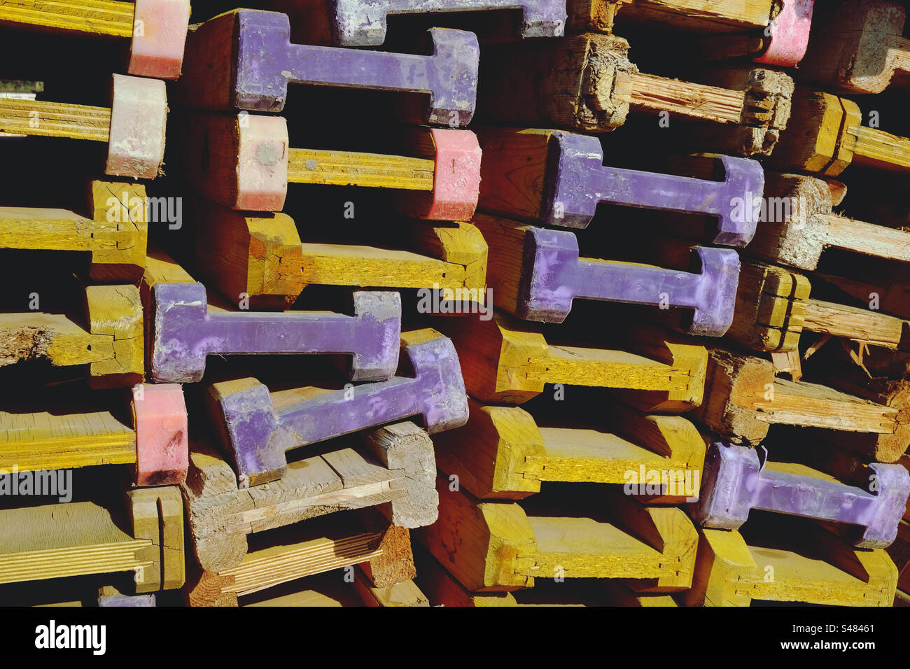 Wood material immagini e fotografie stock ad alta risoluzione - Alamy