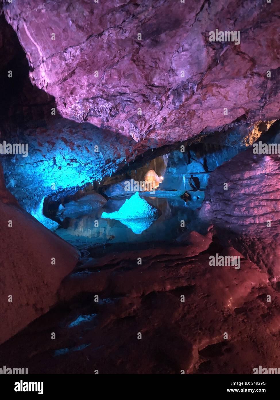 Pc sotterraneo immagini e fotografie stock ad alta risoluzione - Alamy