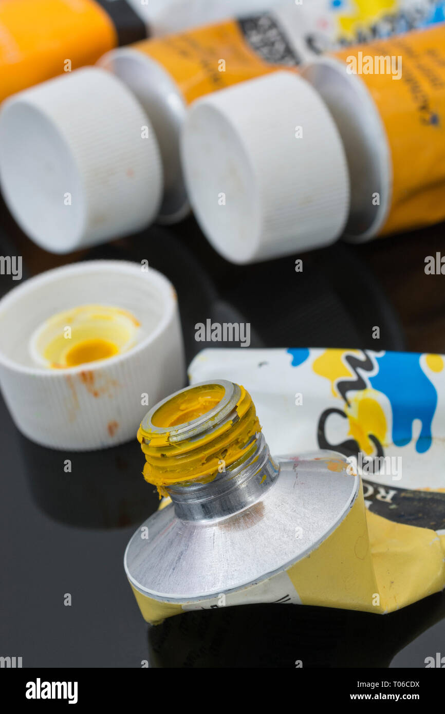 Daler-Rowney vernice acrilica solubile in acqua tubi vuoti - giallo ...