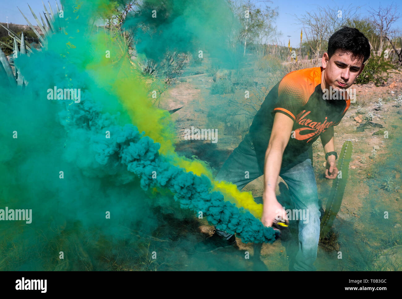 Il fumo delle pompe, fumo fumo colorato, Naranjeros, bombas de Humo ...