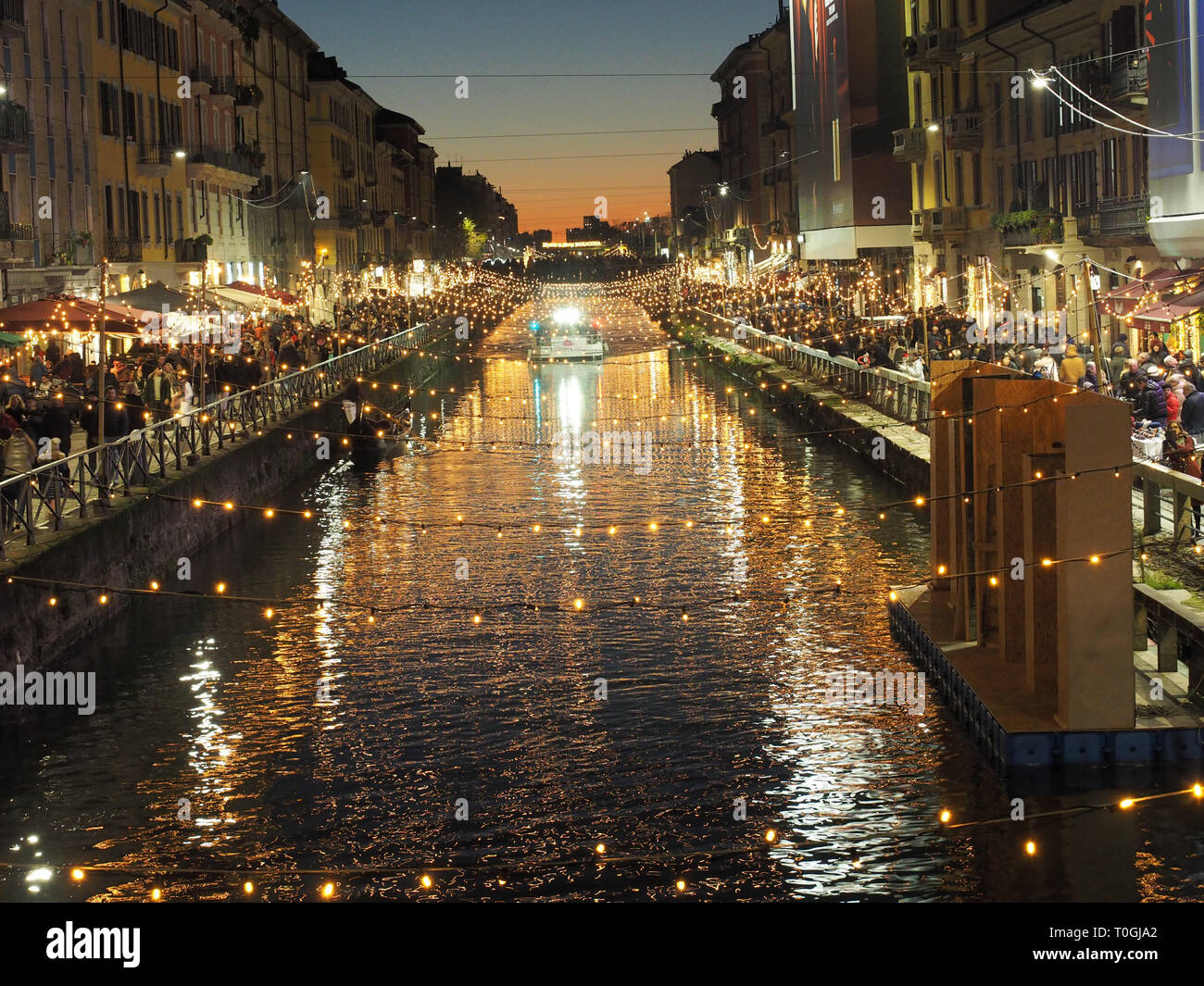 Navigli canali milano immagini e fotografie stock ad alta risoluzione ...