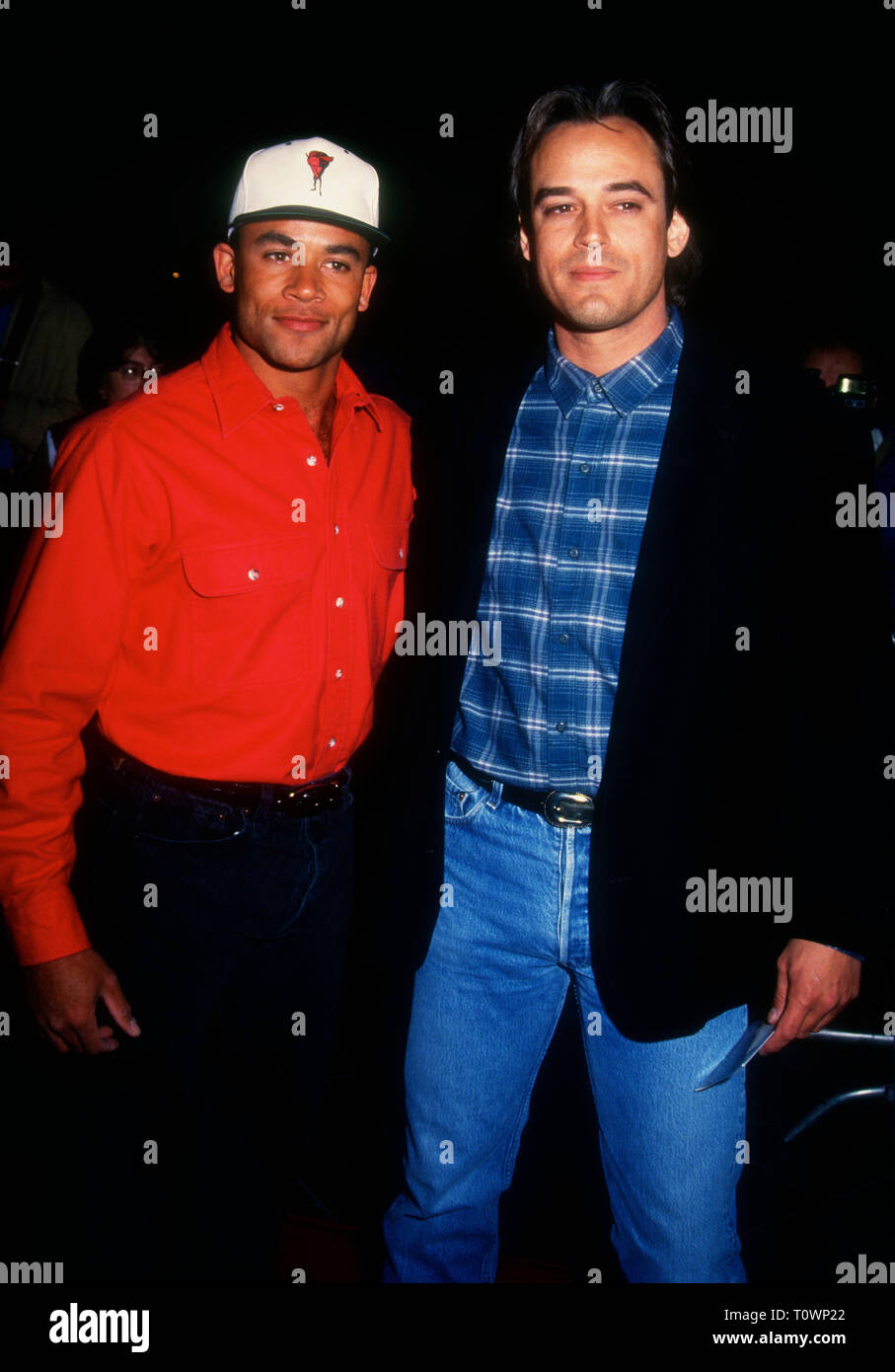 LOS ANGELES, CA - 23 febbraio: (L-R) attori Lewis di timo e Jon ...