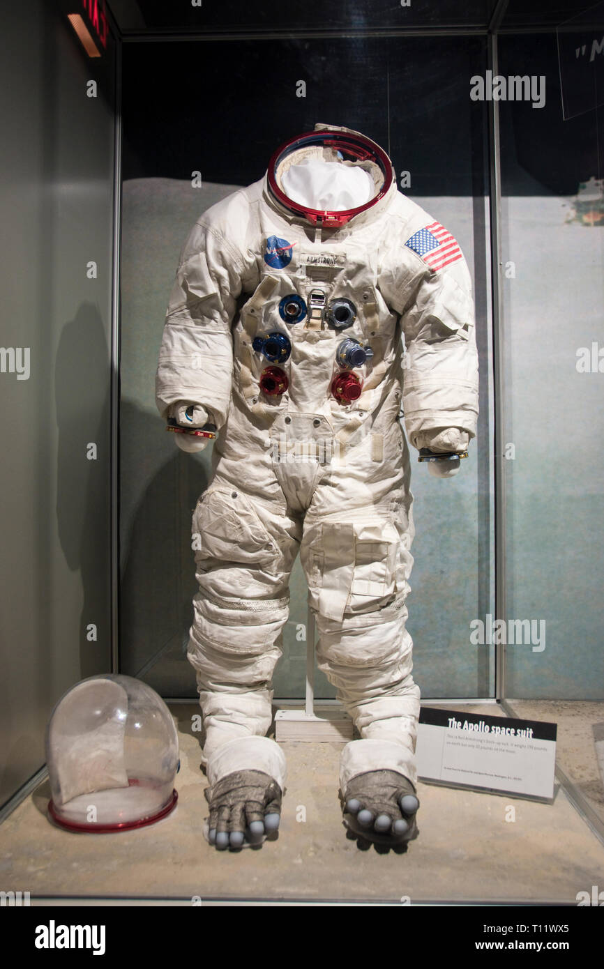 Un backup Apollo spacesuit realizzato per l'astronauta Neil Armstrong ...