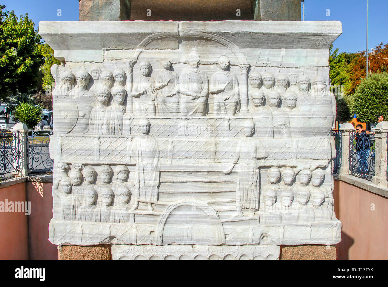 Monumento imperatore teodosio immagini e fotografie stock ad alta ...