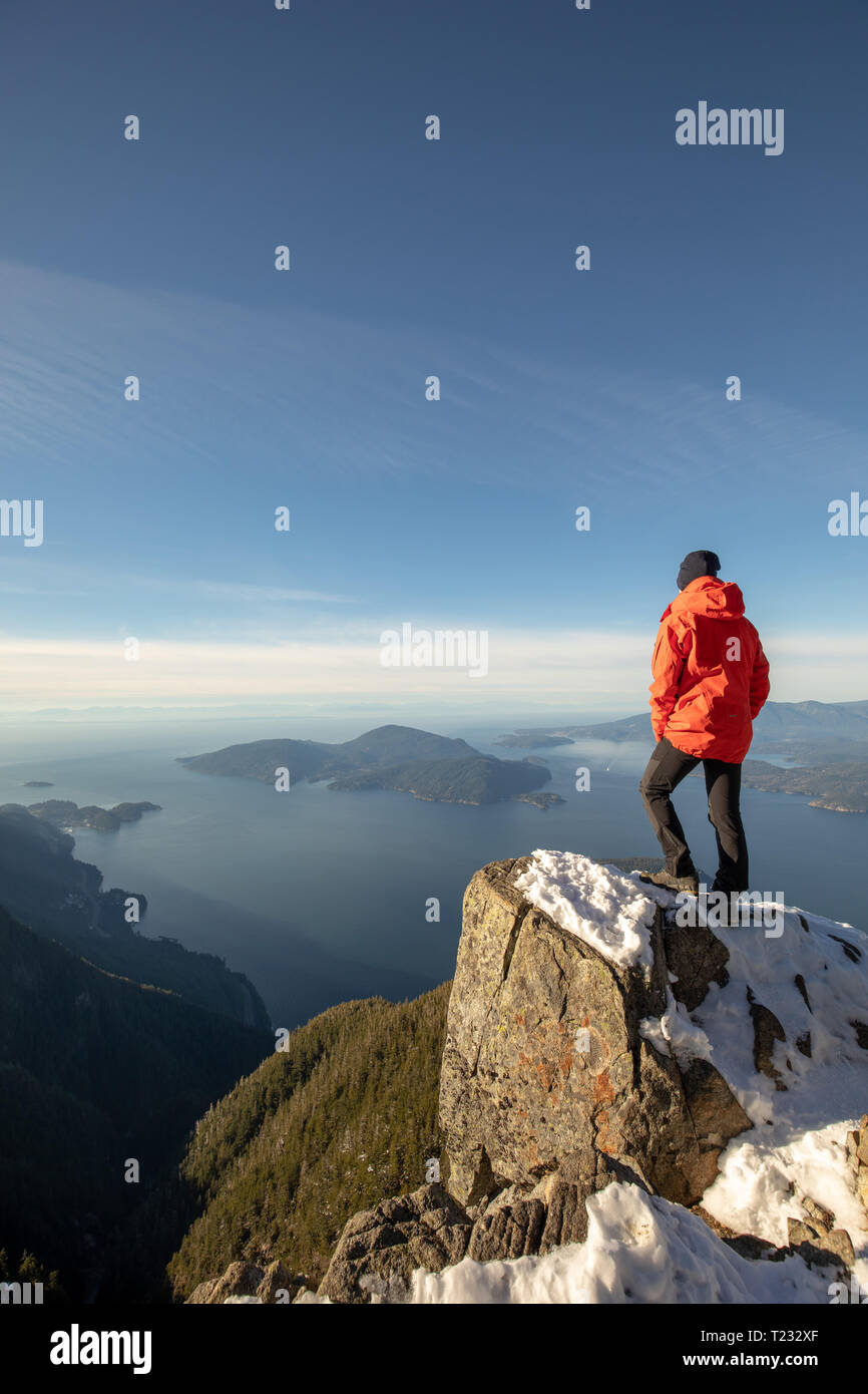 Escursione Escursionista Zaino In Spalla Immagini e Fotos Stock - Alamy