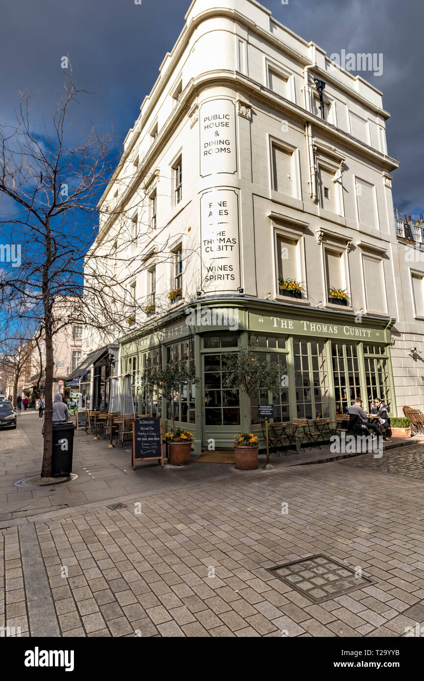 Thomas cubitt pub immagini e fotografie stock ad alta risoluzione - Alamy