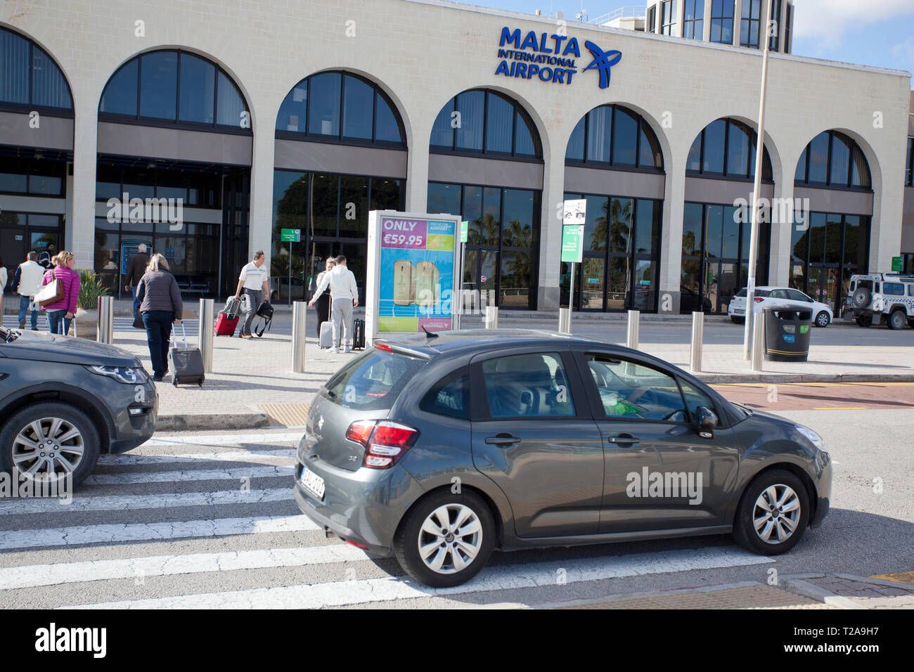 Aeroporto di mla malta immagini e fotografie stock ad alta risoluzione ...