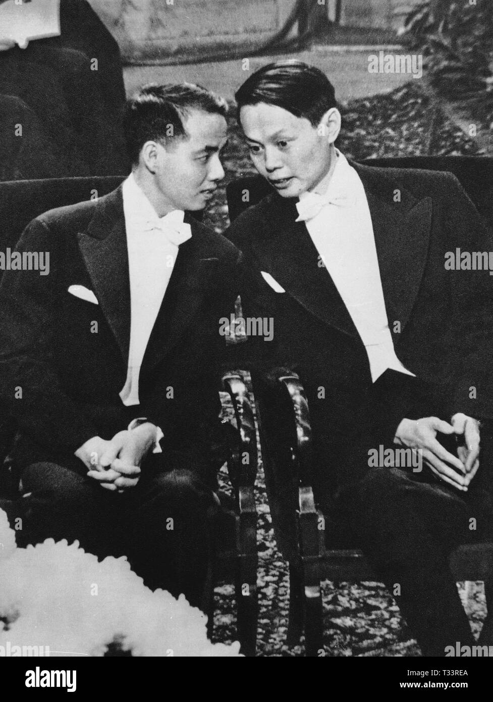 YANG Chen Ning Y LEE TSUNG DAO DESCUBRIERO EN 1922 EL COMORTAMIENTO DE ...