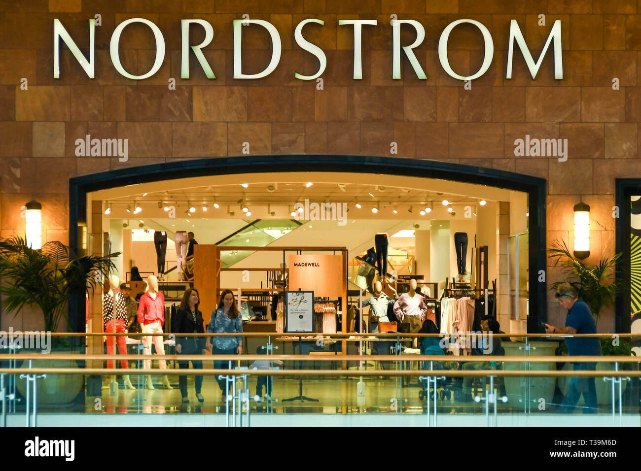 Nordstrom logo signage signage immagini e fotografie stock ad alta ...