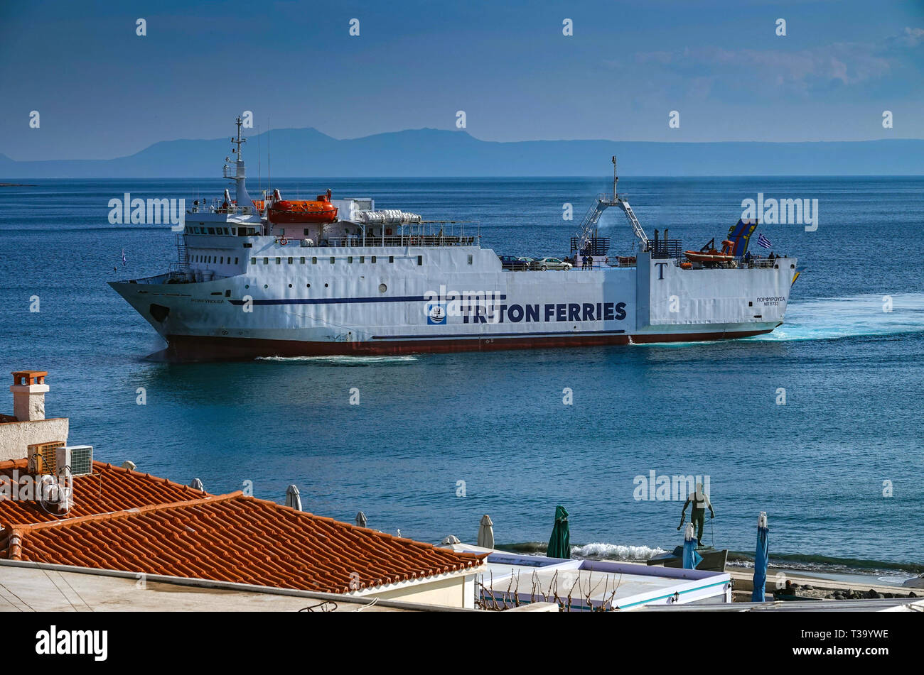 Triton ferries immagini e fotografie stock ad alta risoluzione - Alamy
