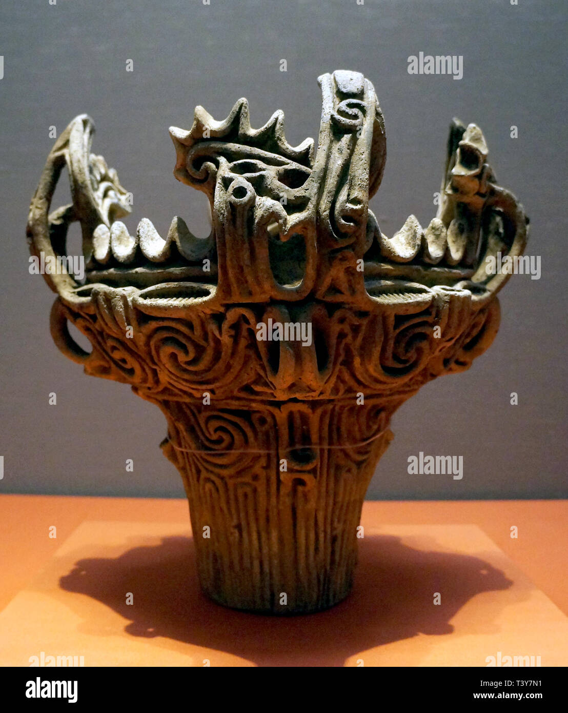 Periodo di jomon immagini e fotografie stock ad alta risoluzione - Alamy