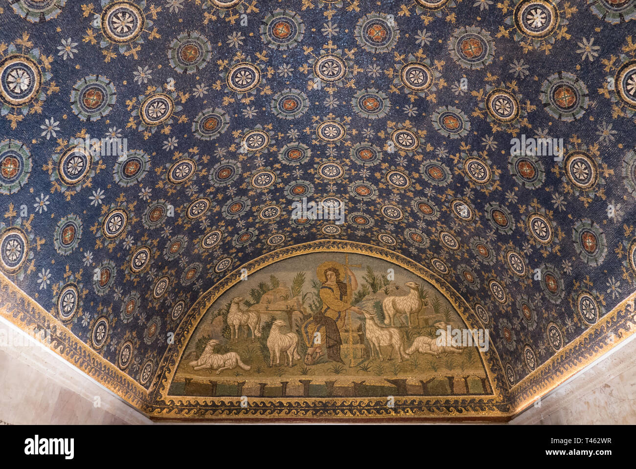 Mausoleo di galla placidia immagini e fotografie stock ad alta ...