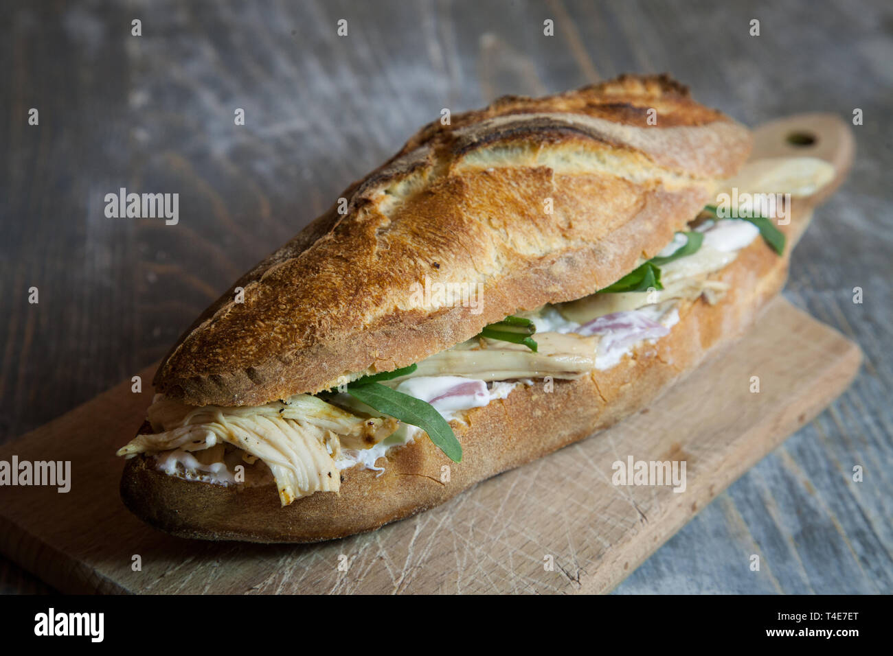 Sandwich au poulet immagini e fotografie stock ad alta risoluzione - Alamy