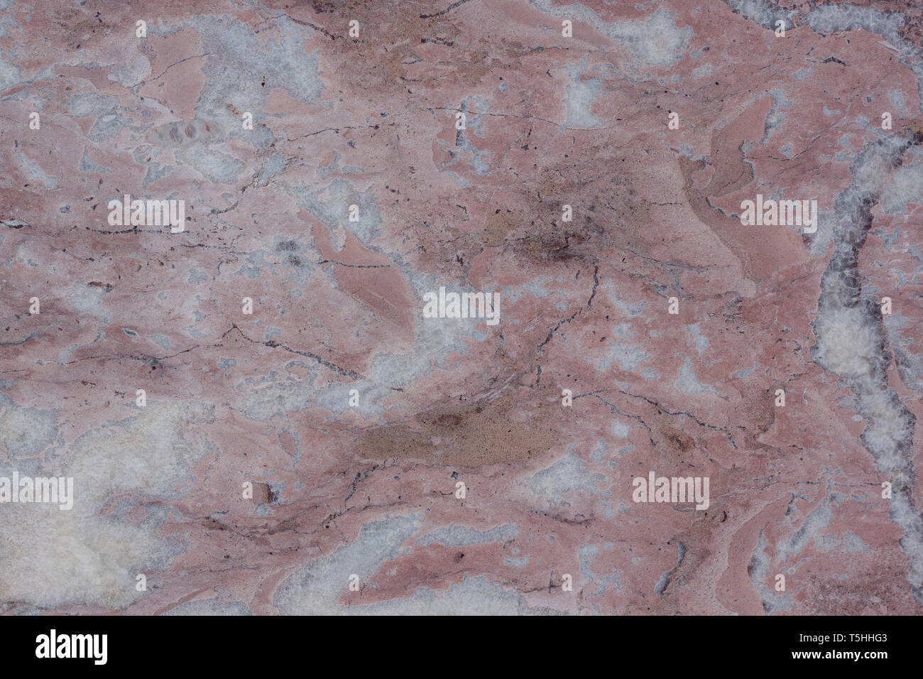 Il travertino classico texture. Di colore bruno rossastro con base ...