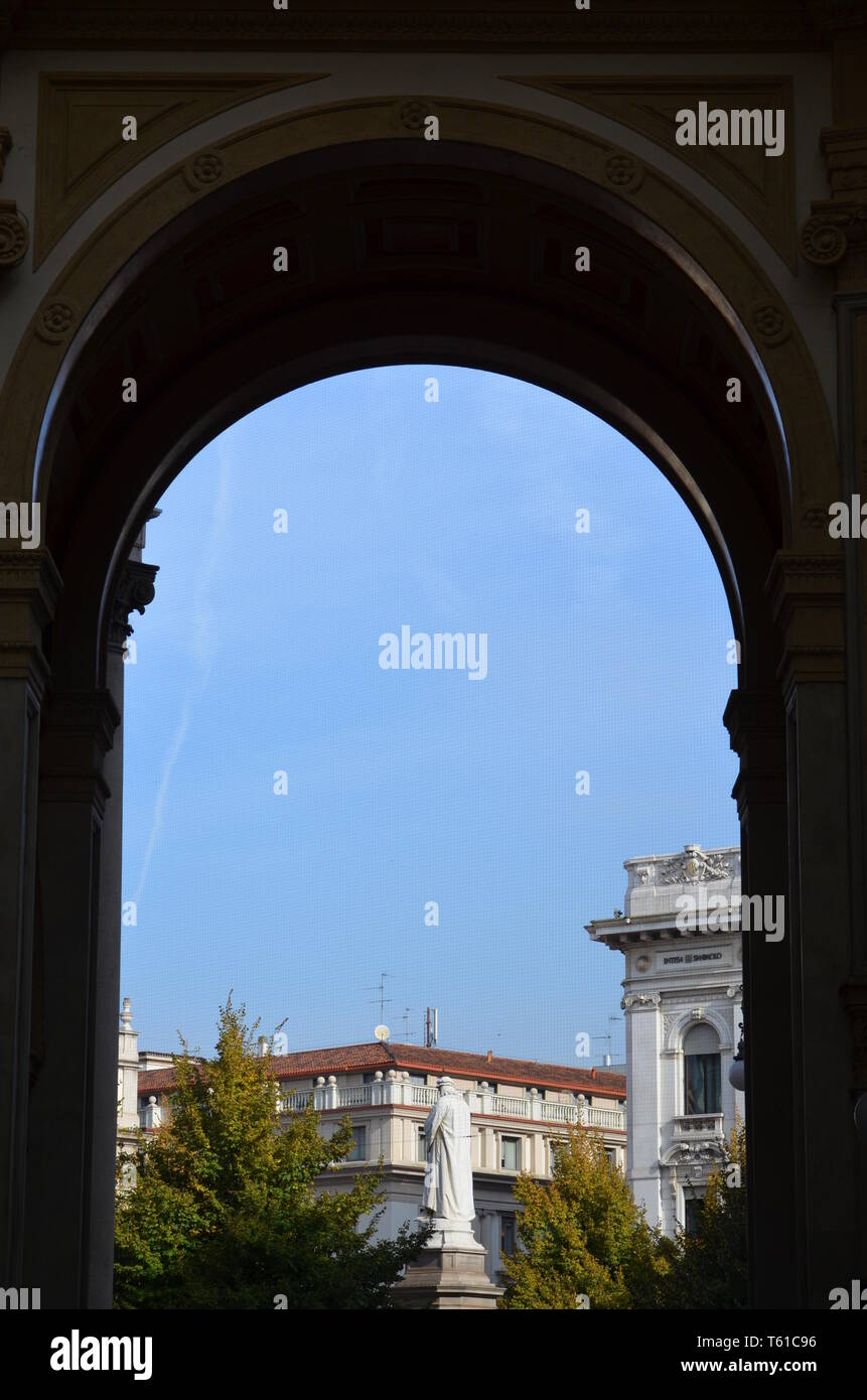 Piazza Leonardo Da Vinci Immagini e Fotos Stock - Alamy
