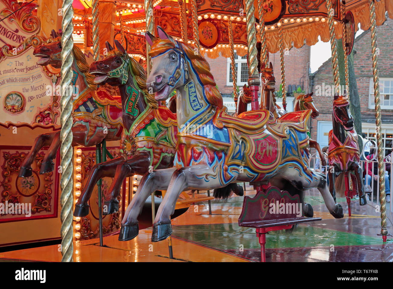 Allegra giostra immagini e fotografie stock ad alta risoluzione - Alamy