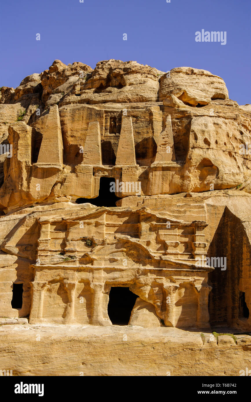 Tomba dell'obelisco di petra immagini e fotografie stock ad alta ... Tomba dell'obelisco di petra immagini e fotografie stock ad alta ...
