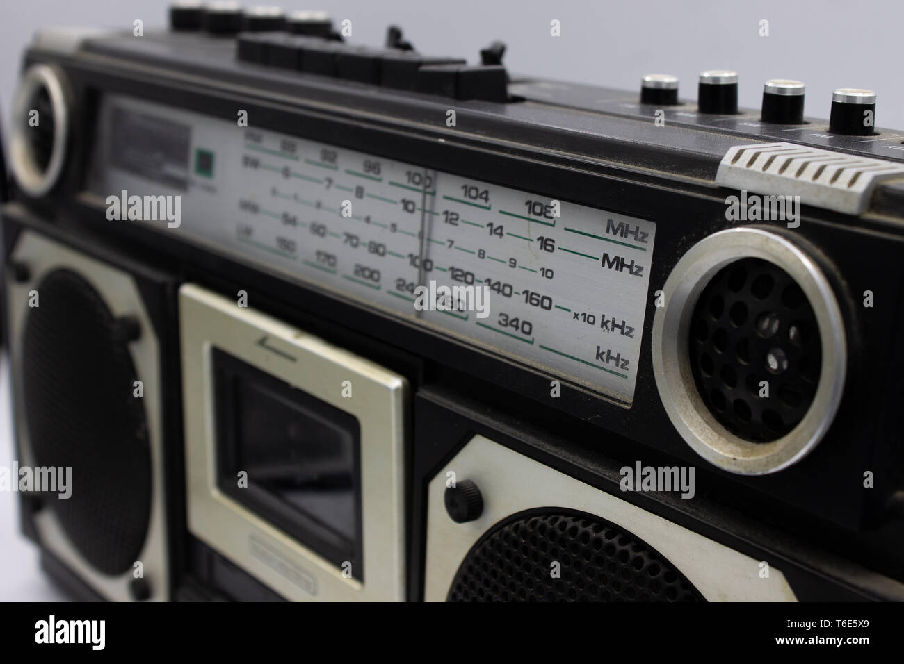 80s portable stereo immagini e fotografie stock ad alta risoluzione - Alamy