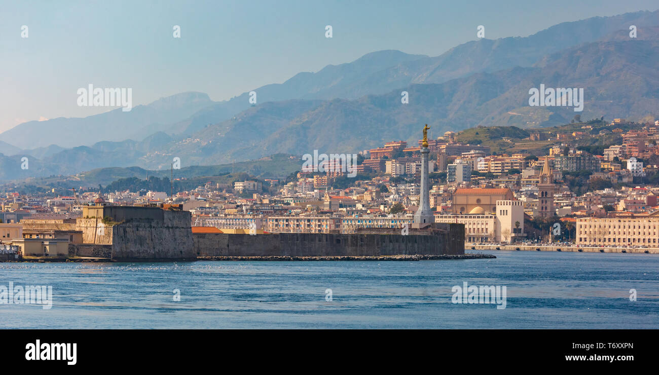 Antica messina immagini e fotografie stock ad alta risoluzione - Alamy