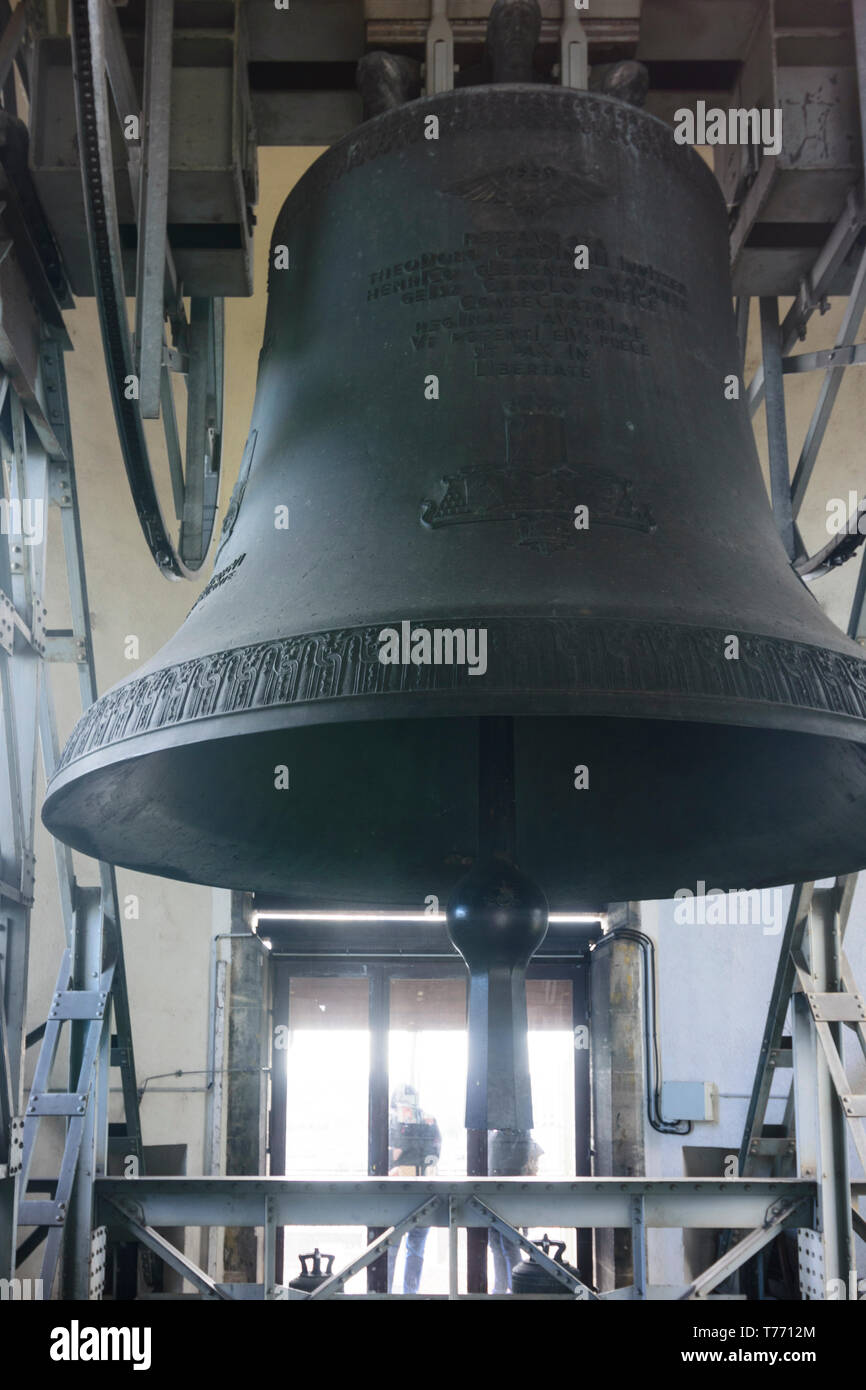 Wien, Vienna: principale campana Pummerin, Stephansdom (Cattedrale ...