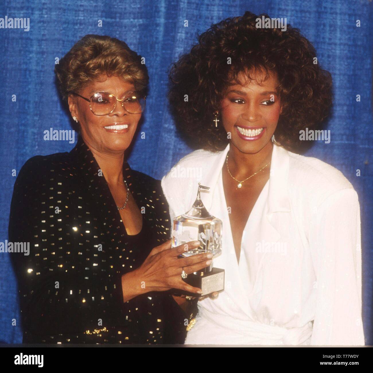 Dionne warwick whitney houston immagini e fotografie stock ad alta ...