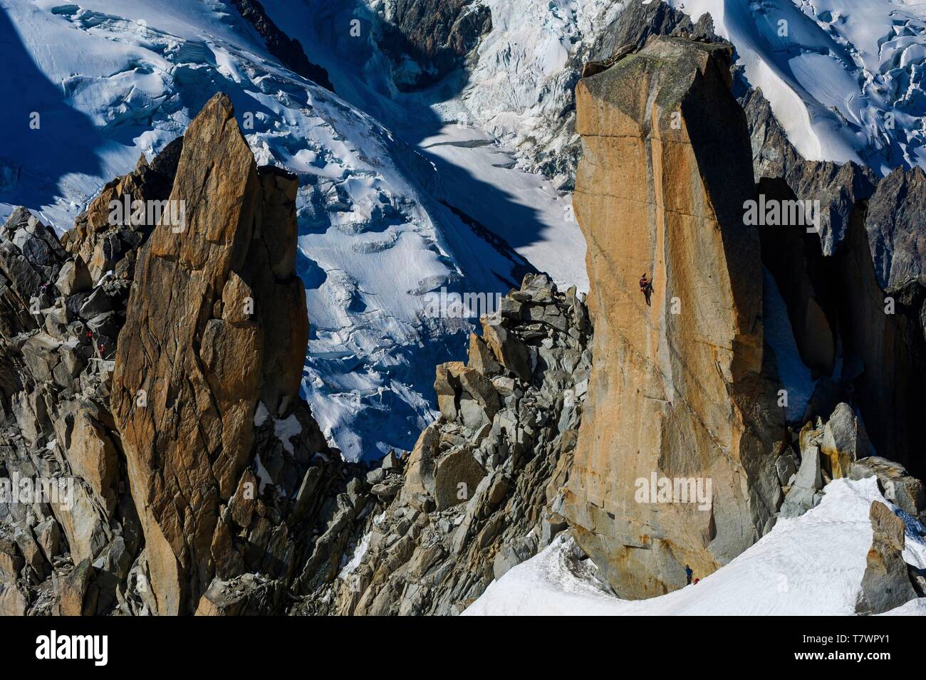 Francia, Haute-Savoie, Chamonix-Mont-Blanc, Aiguille du Midi ...