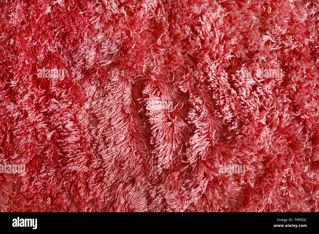 Red furry carpet texture immagini e fotografie stock ad alta ...