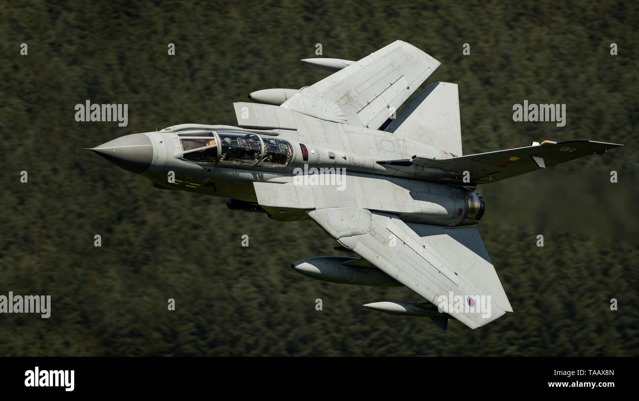 Tornado mach loop immagini e fotografie stock ad alta risoluzione - Alamy
