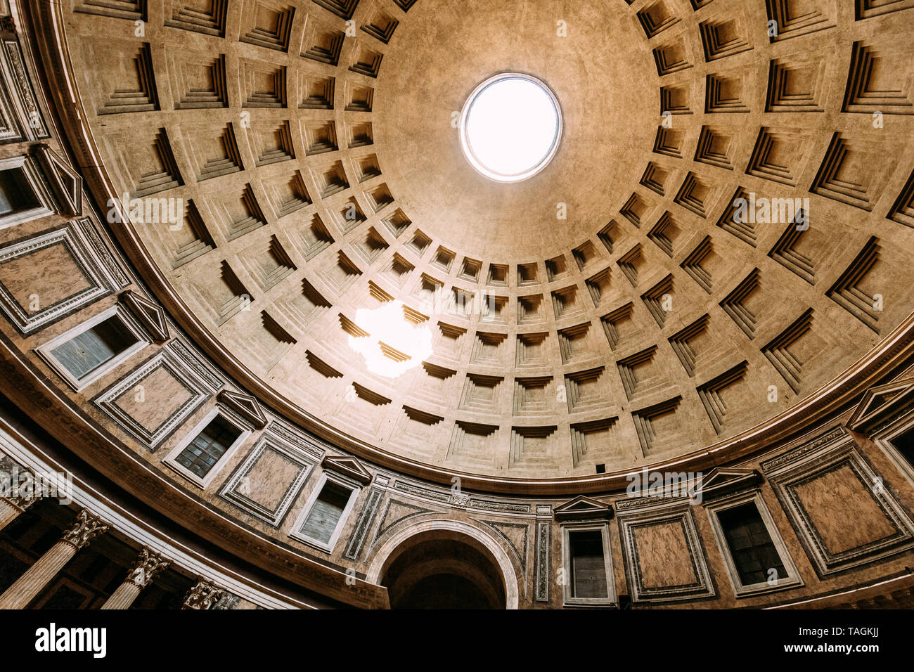 Cupola Del Pantheon Roma Immagini e Fotos Stock - Alamy