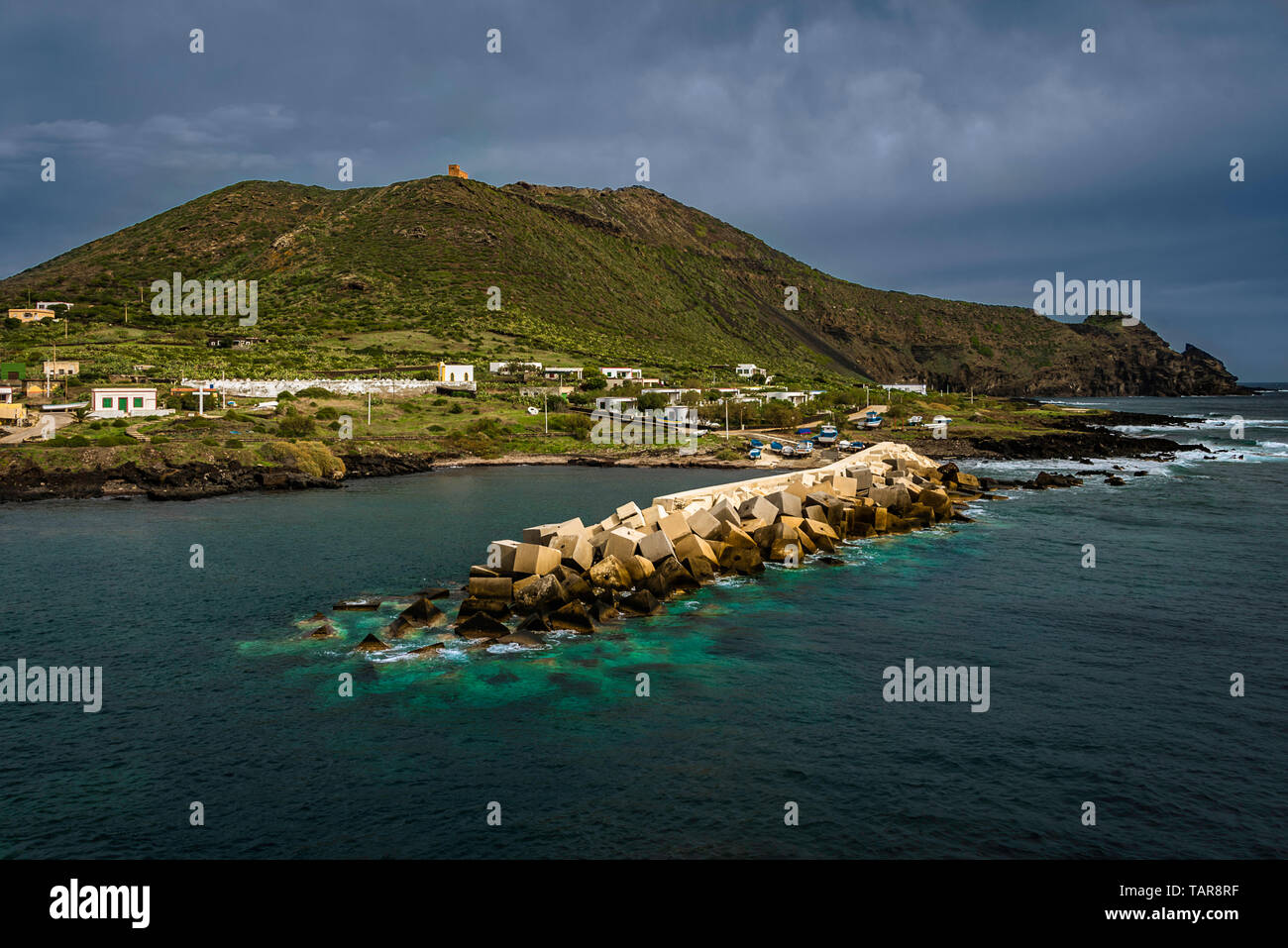 Isola di linosa immagini e fotografie stock ad alta risoluzione - Alamy