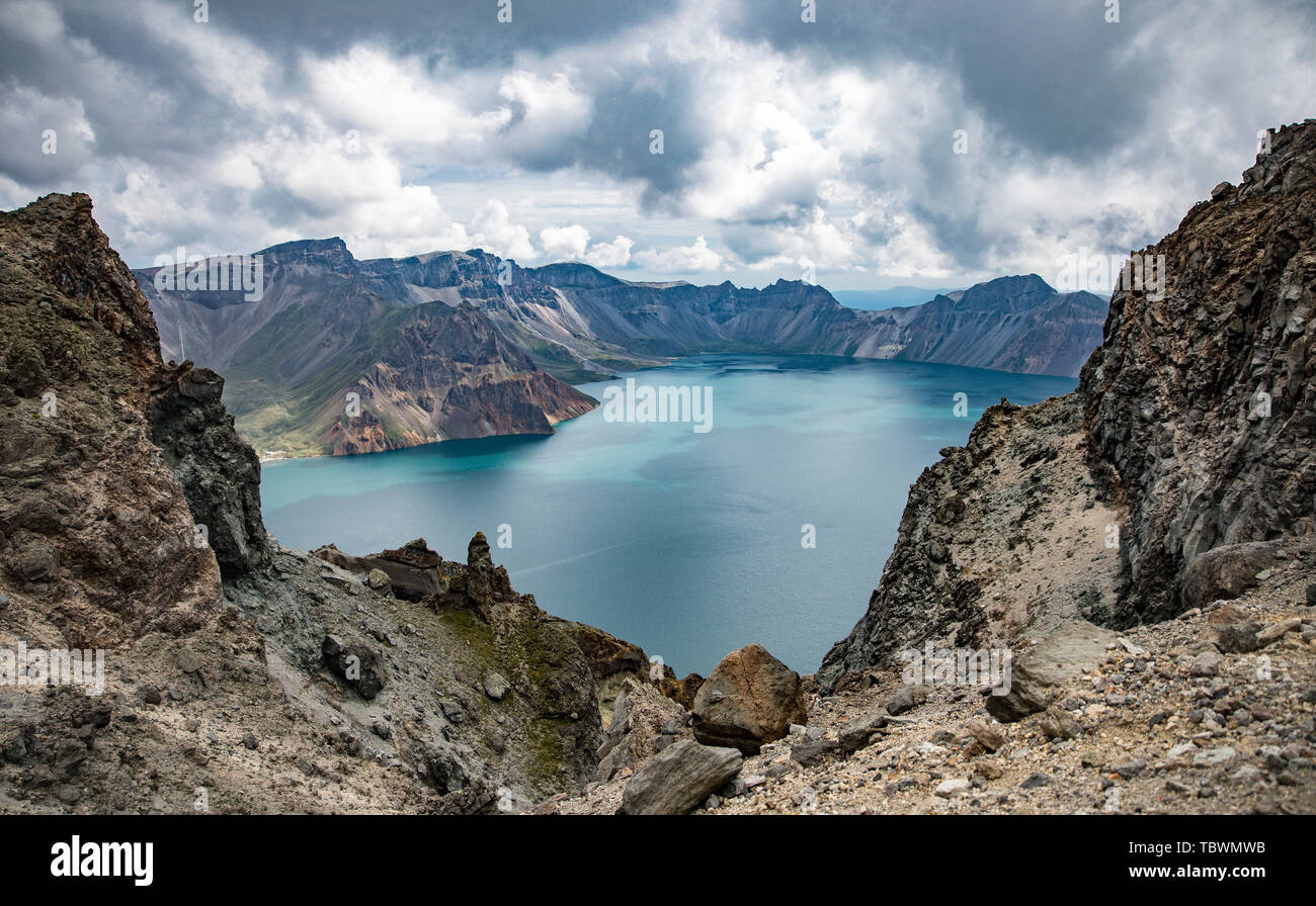 Lago tianchi immagini e fotografie stock ad alta risoluzione - Alamy