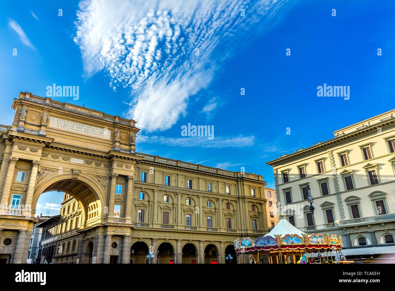 Arco di giostra immagini e fotografie stock ad alta risoluzione - Alamy