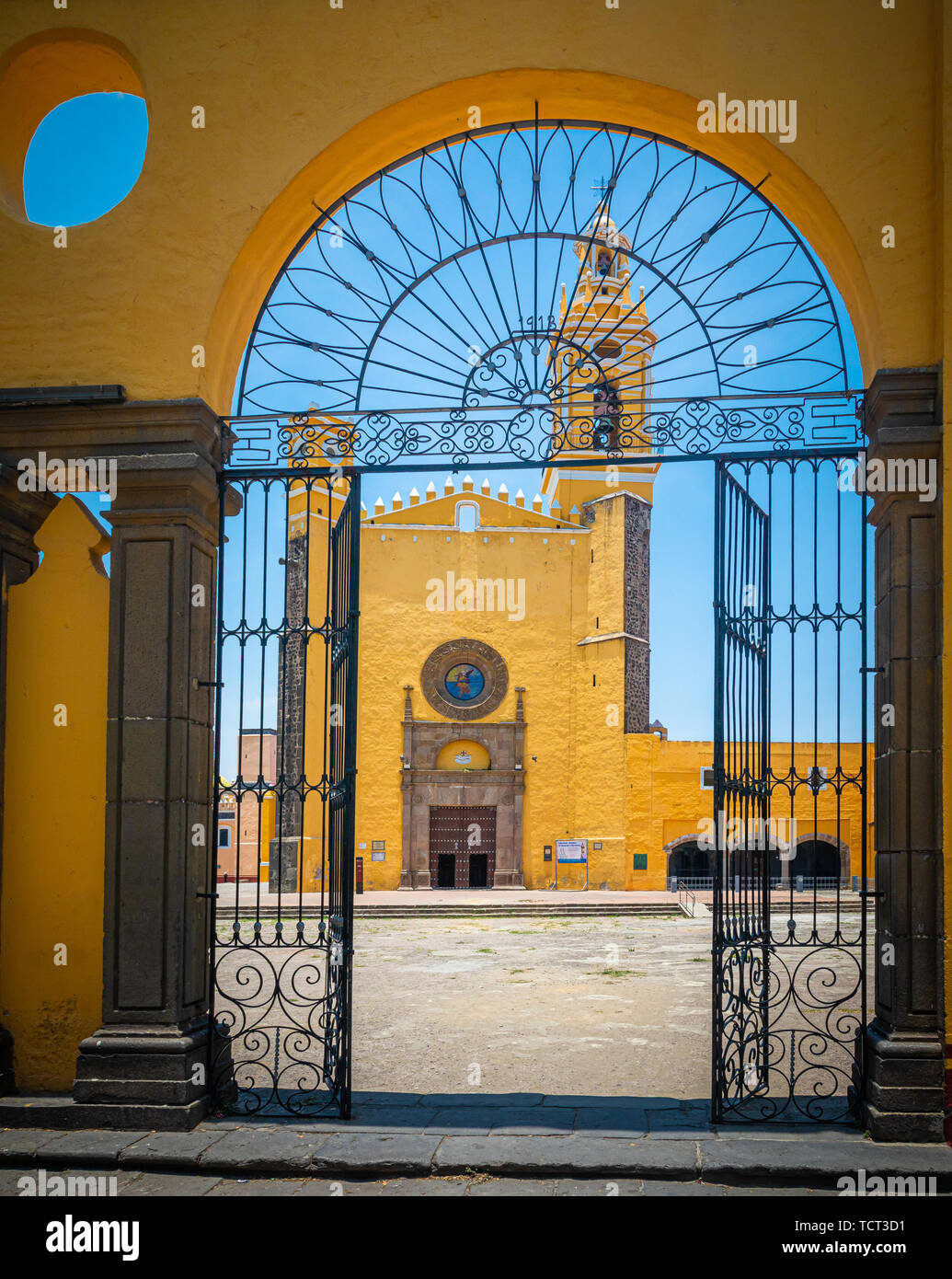 Convento franciscano de san gabriel arcangel immagini e fotografie ...