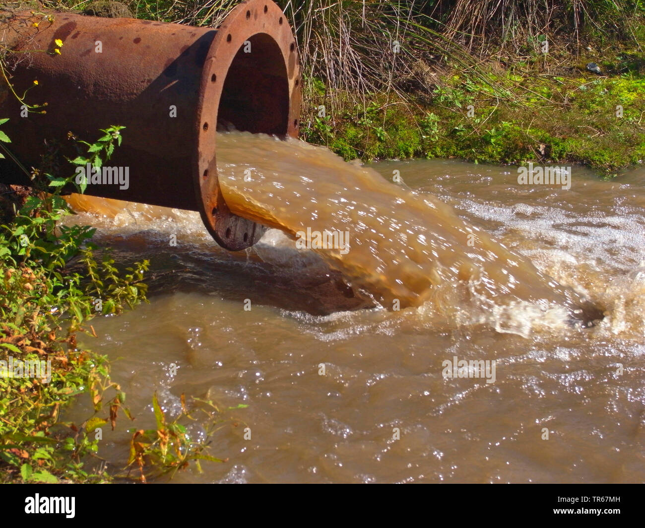 Spreco in acqua immagini e fotografie stock ad alta risoluzione - Alamy
