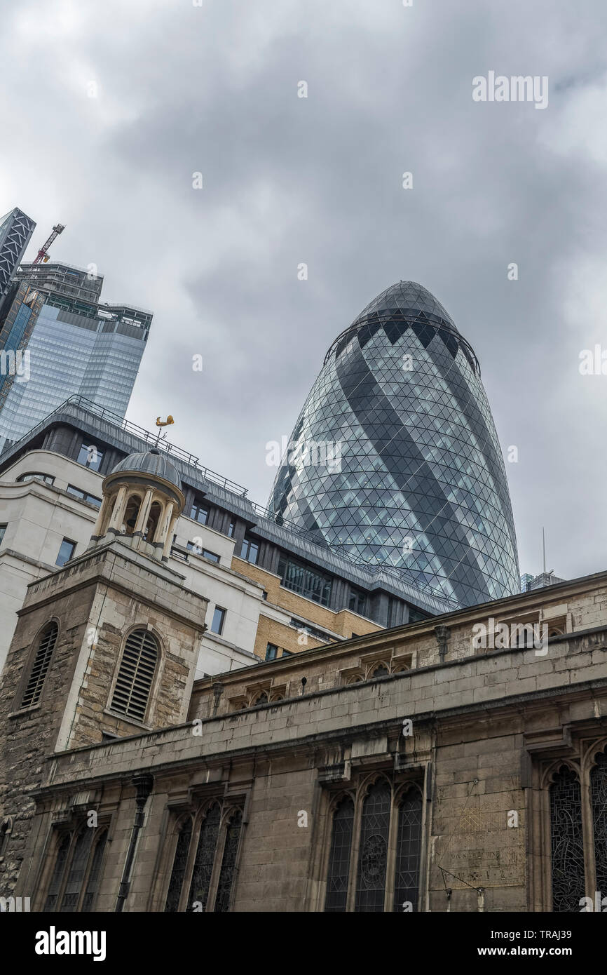 Edificio gerkin immagini e fotografie stock ad alta risoluzione - Alamy