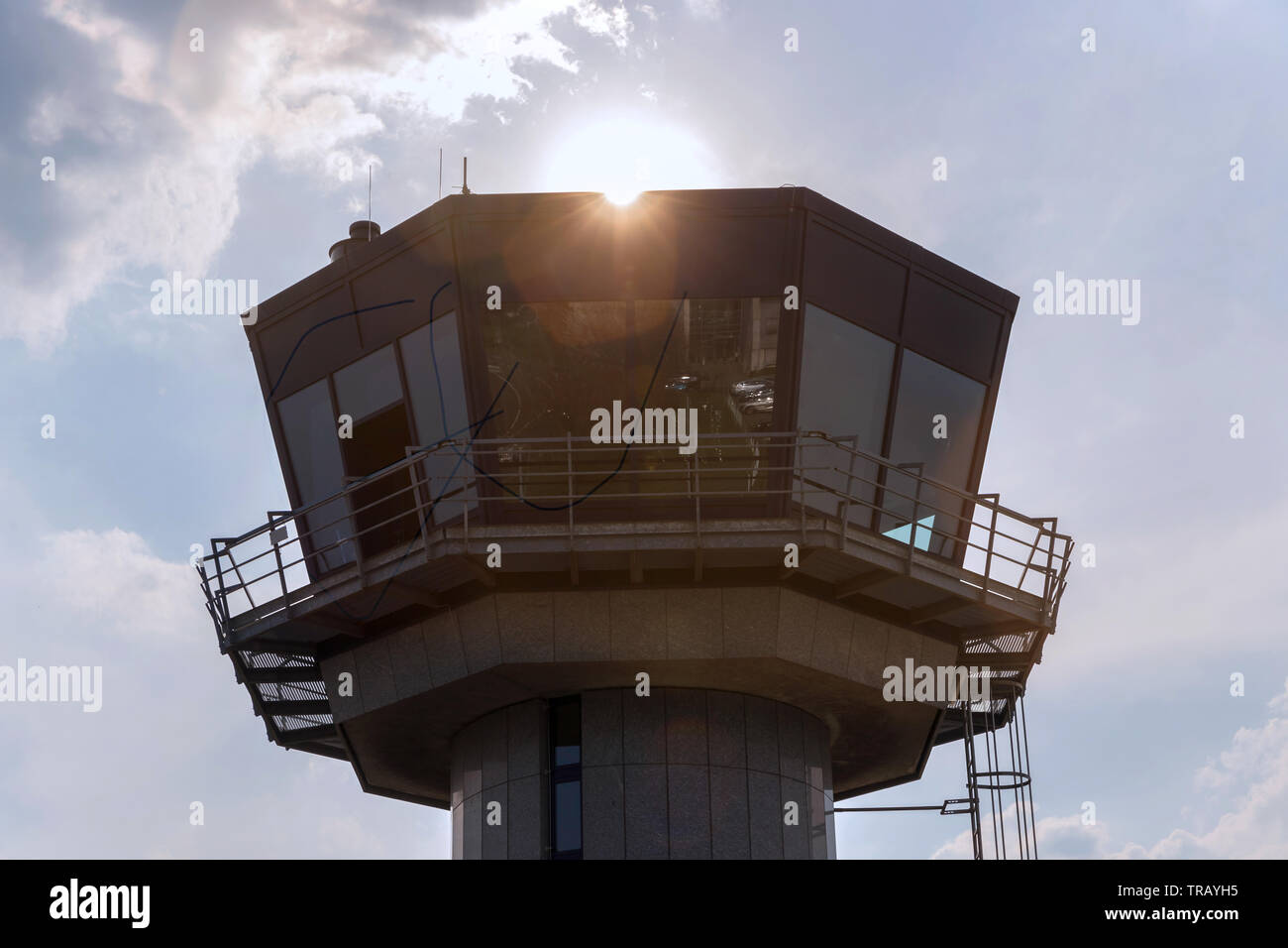 Torre di controllo del volo immagini e fotografie stock ad alta ...