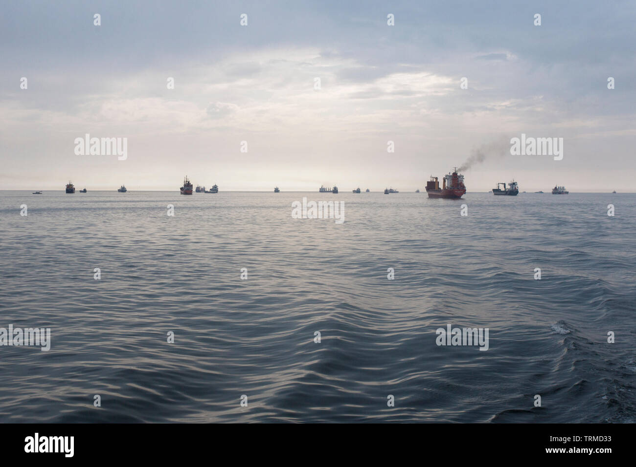 Navi commerciali immagini e fotografie stock ad alta risoluzione - Alamy