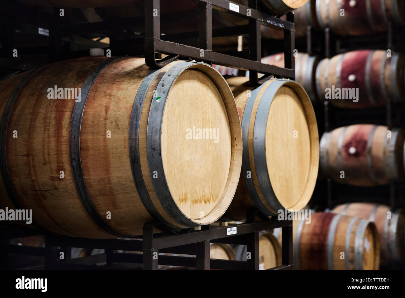 Barili di vino in legno immagini e fotografie stock ad alta risoluzione ...