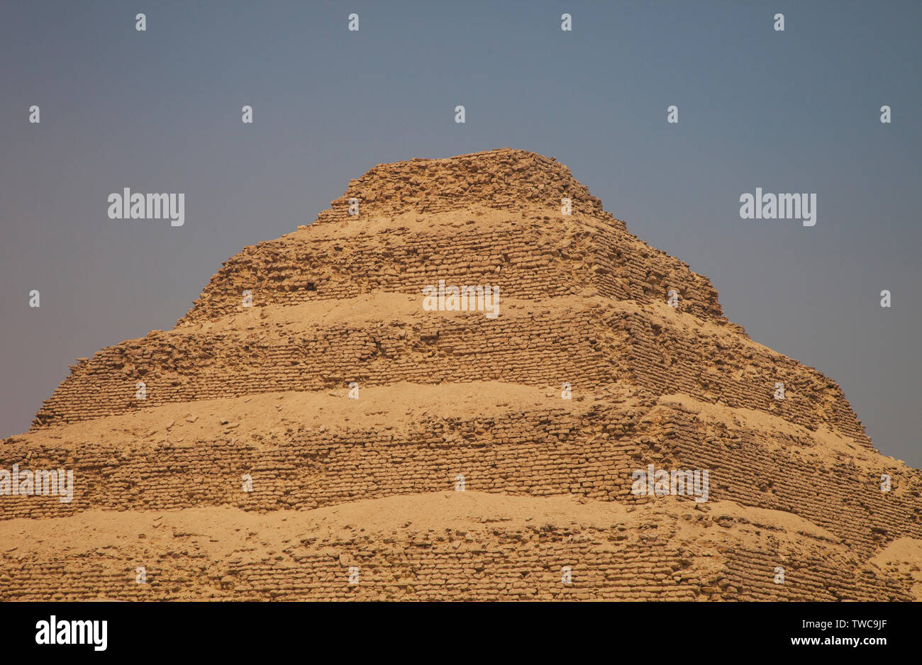 Piramide de zoser immagini e fotografie stock ad alta risoluzione - Alamy