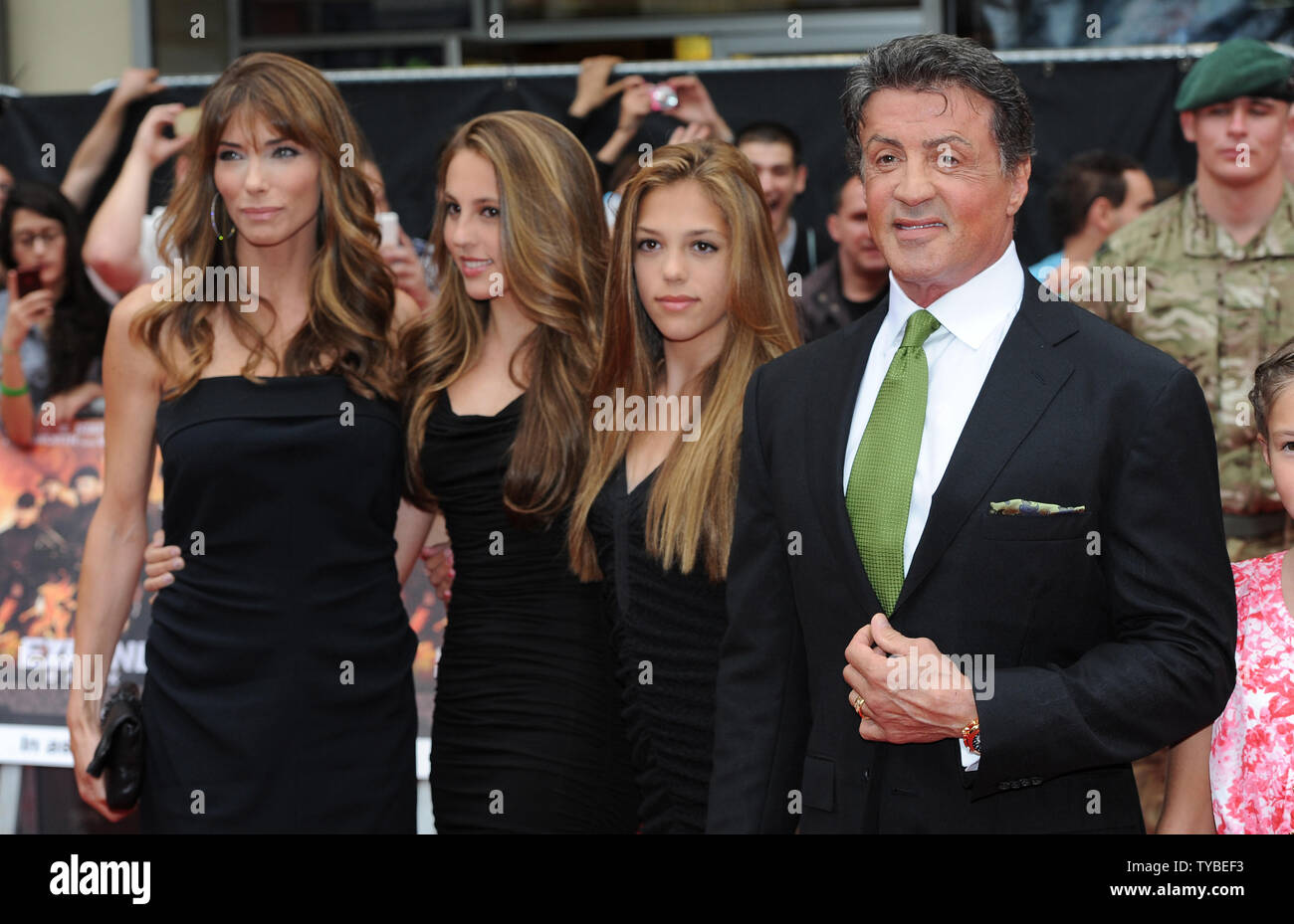 Sylvester stallone moglie jennifer premiere immagini e fotografie stock ...