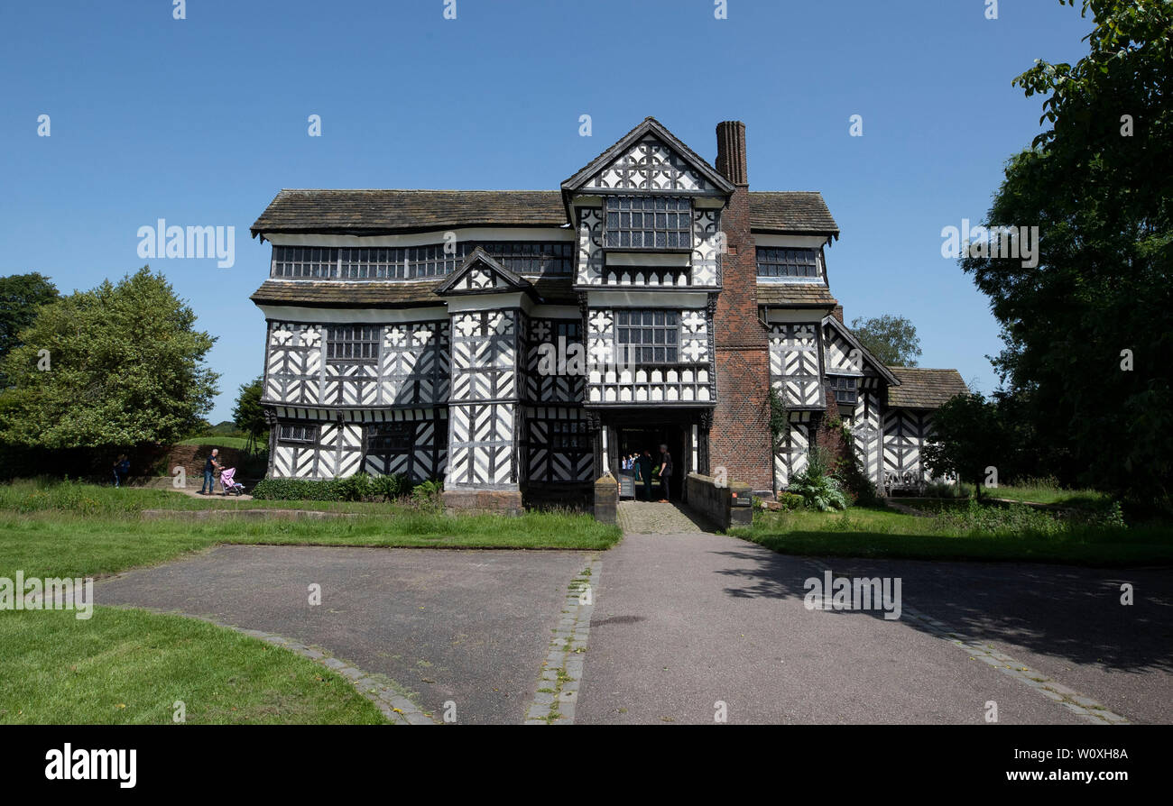 Moreton hall immagini e fotografie stock ad alta risoluzione - Alamy