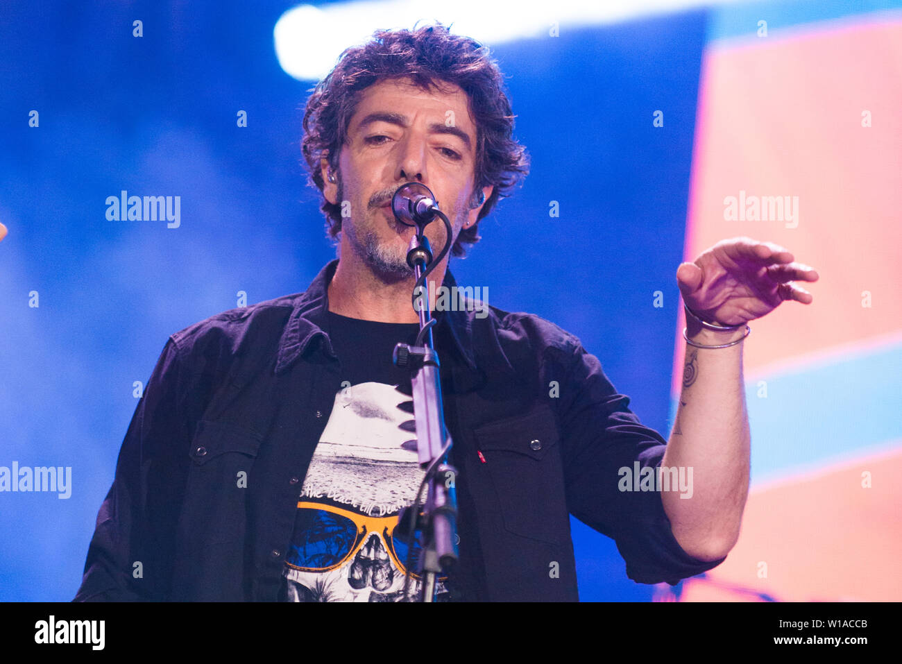 Aperol parte dei 100 anni @ piazza San Marco (VE) con Max Gazze ...