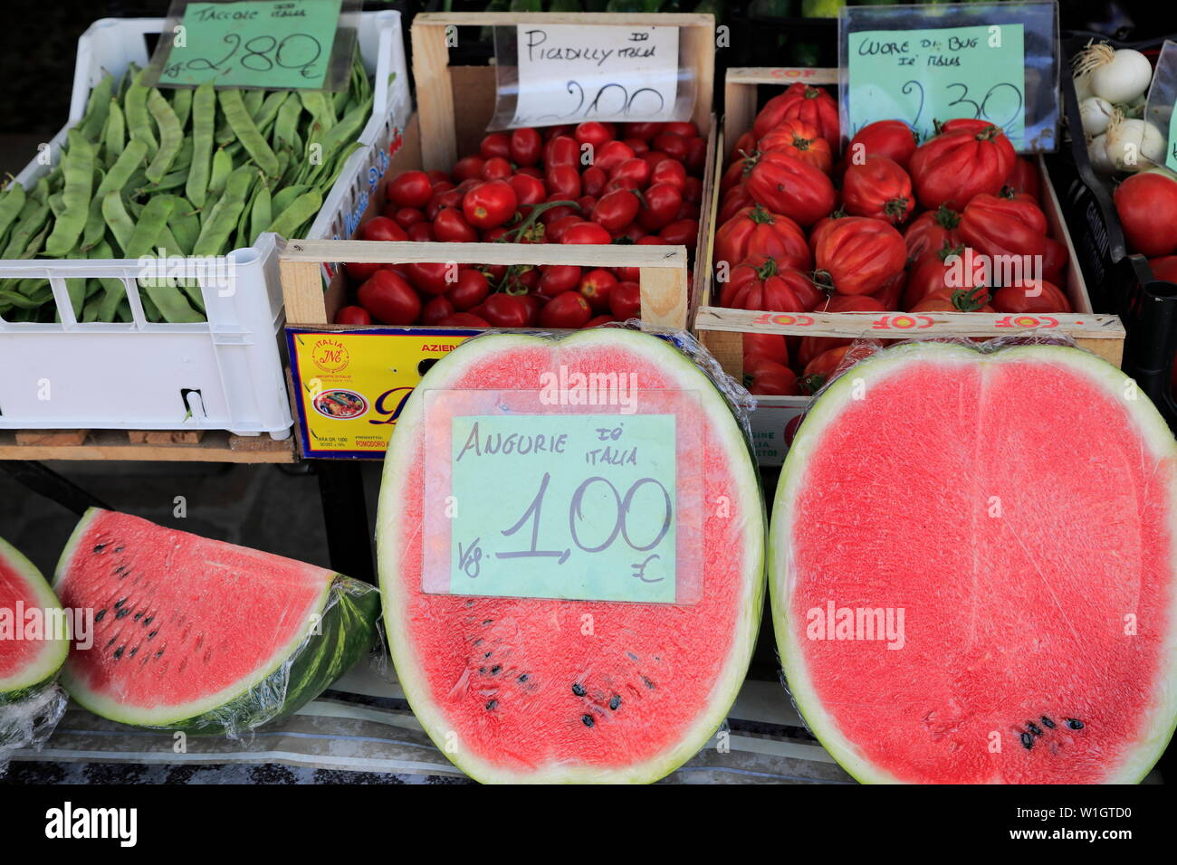 Frutta e verdura fresca italiana immagini e fotografie stock ad alta ...