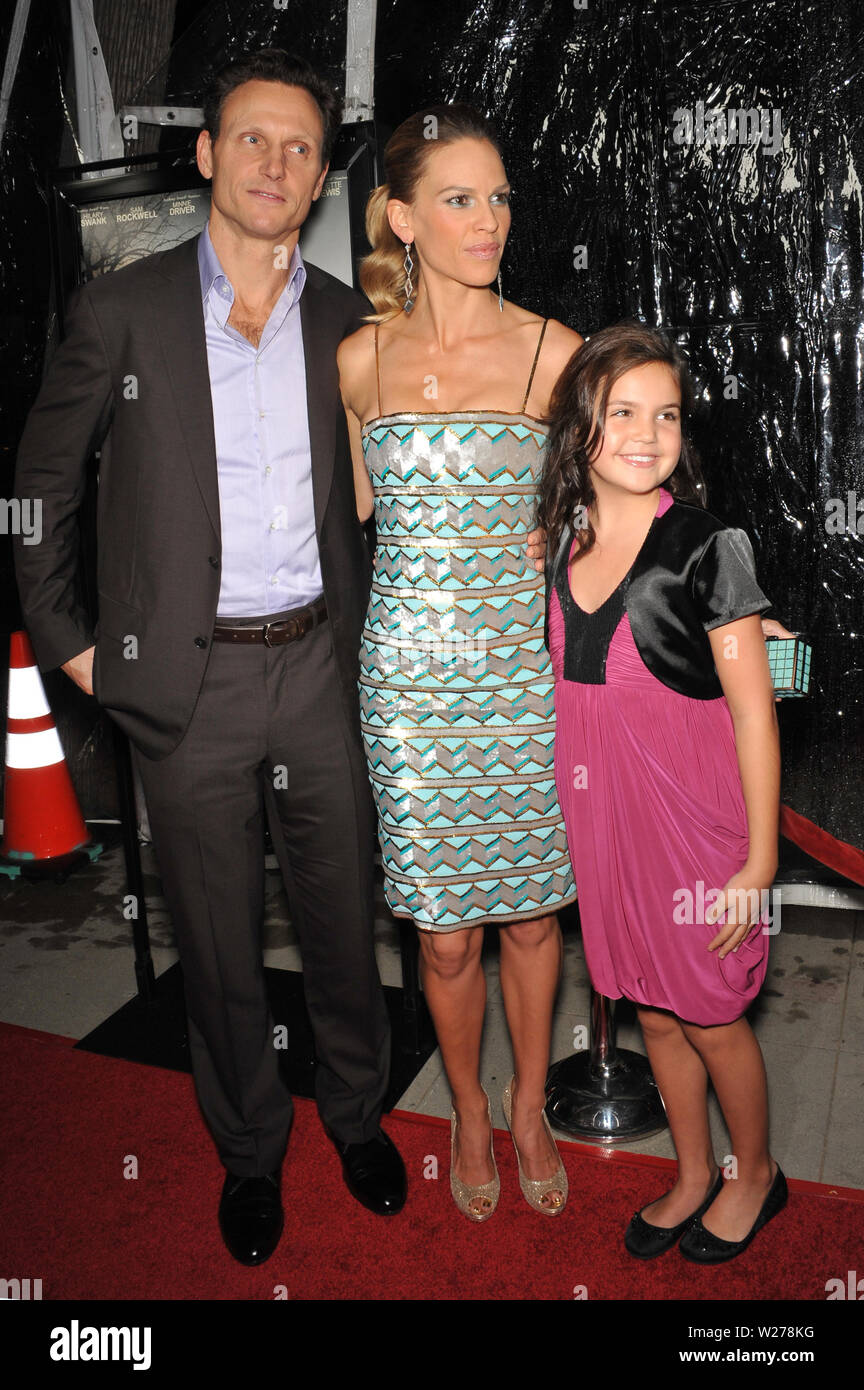 LOS ANGELES, CA. Ottobre 05, 2010: Direttore Tony Goldwyn & Hilary ...
