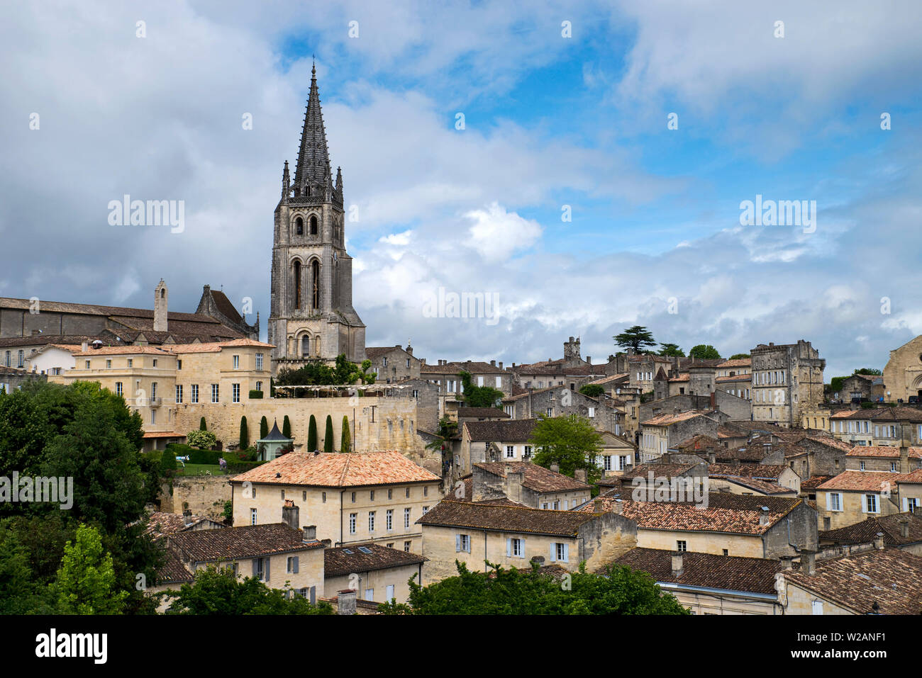 Tetti di saint emilion immagini e fotografie stock ad alta risoluzione ...